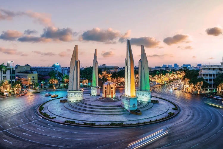 Democracy Monument Canvas Wall Art by Manjik Pictures | iCanvas